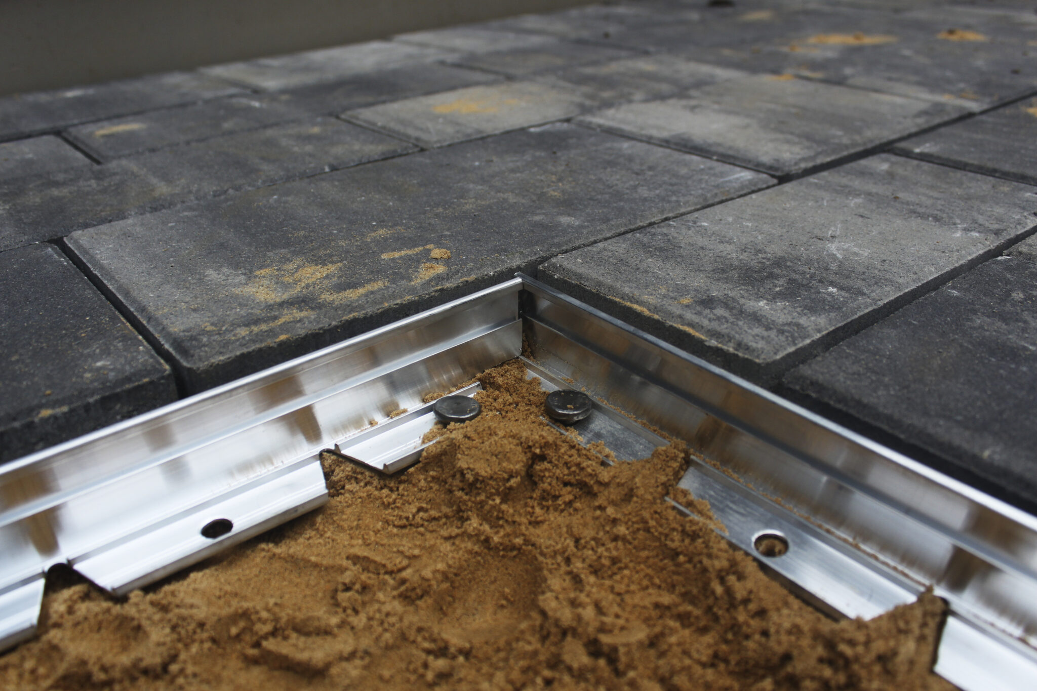 Paver edging: installation and maintenance guide | JS Brick Pavers