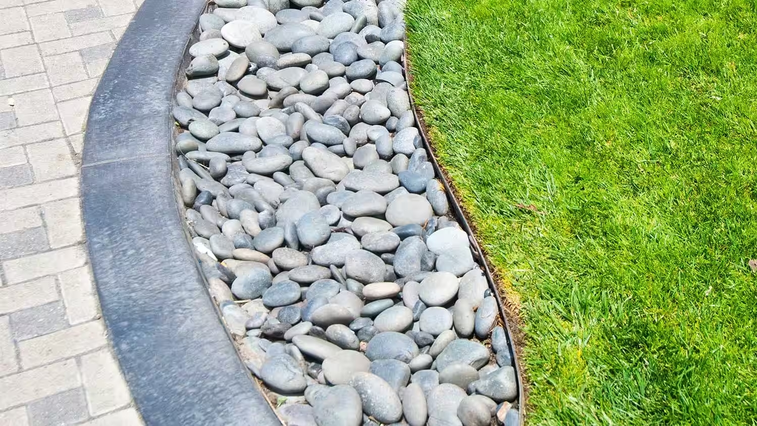Metal Paver Edging: Enhanced Landscape Design | JS Brick Pavers